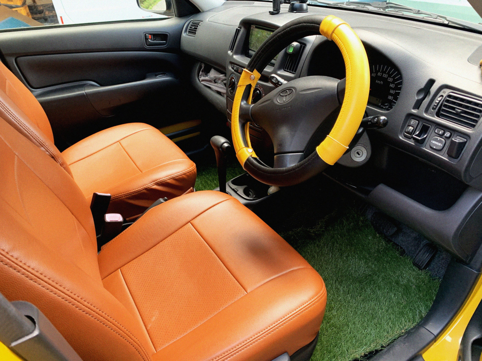 お洒落にプロボックスカスタム中古車 | 僕もこの車をずっと乗っていたい。 | プロボックスカスタム専門店ギネス【中古車・新車・ハイブリッド】